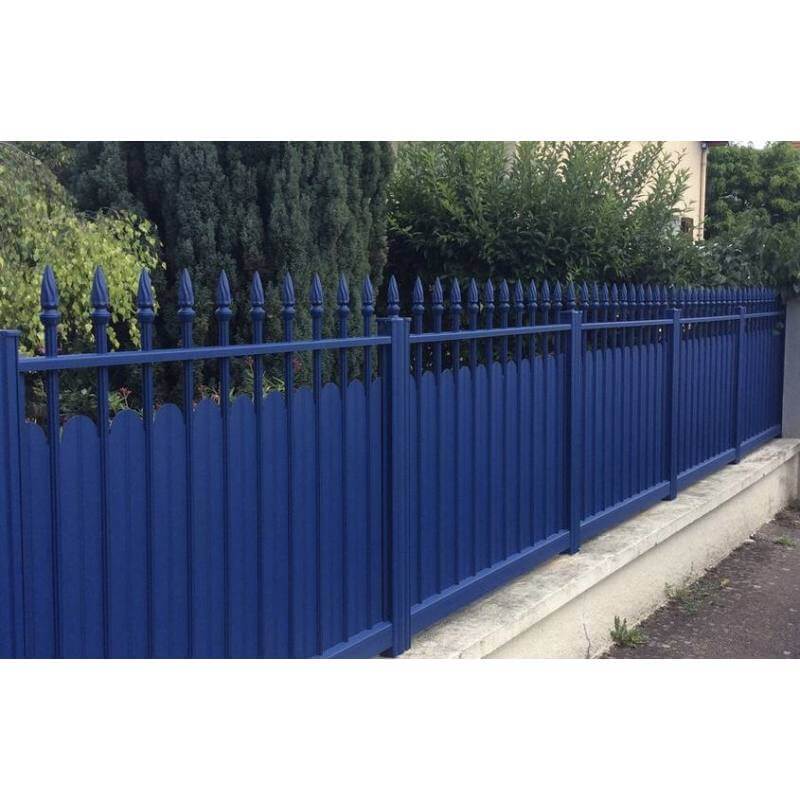 Clôture alu tôle festonnée avec embouts décoratifs modèle ANIZON | LMC Ouvertures