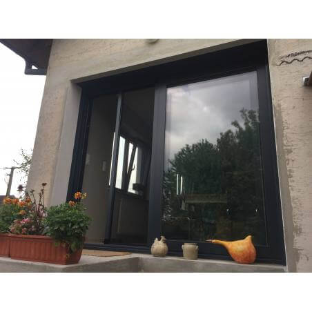 Moustiquaire sur mesure enroulable latérale fenêtre| LMC Ouvertures